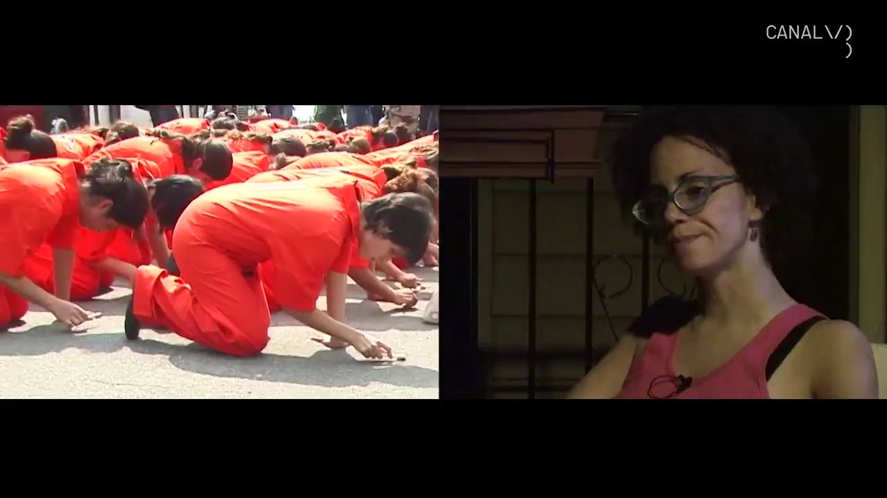 Coco Fusco fala sobre a performance "Bare Life Study #1" (2005) - YouTube