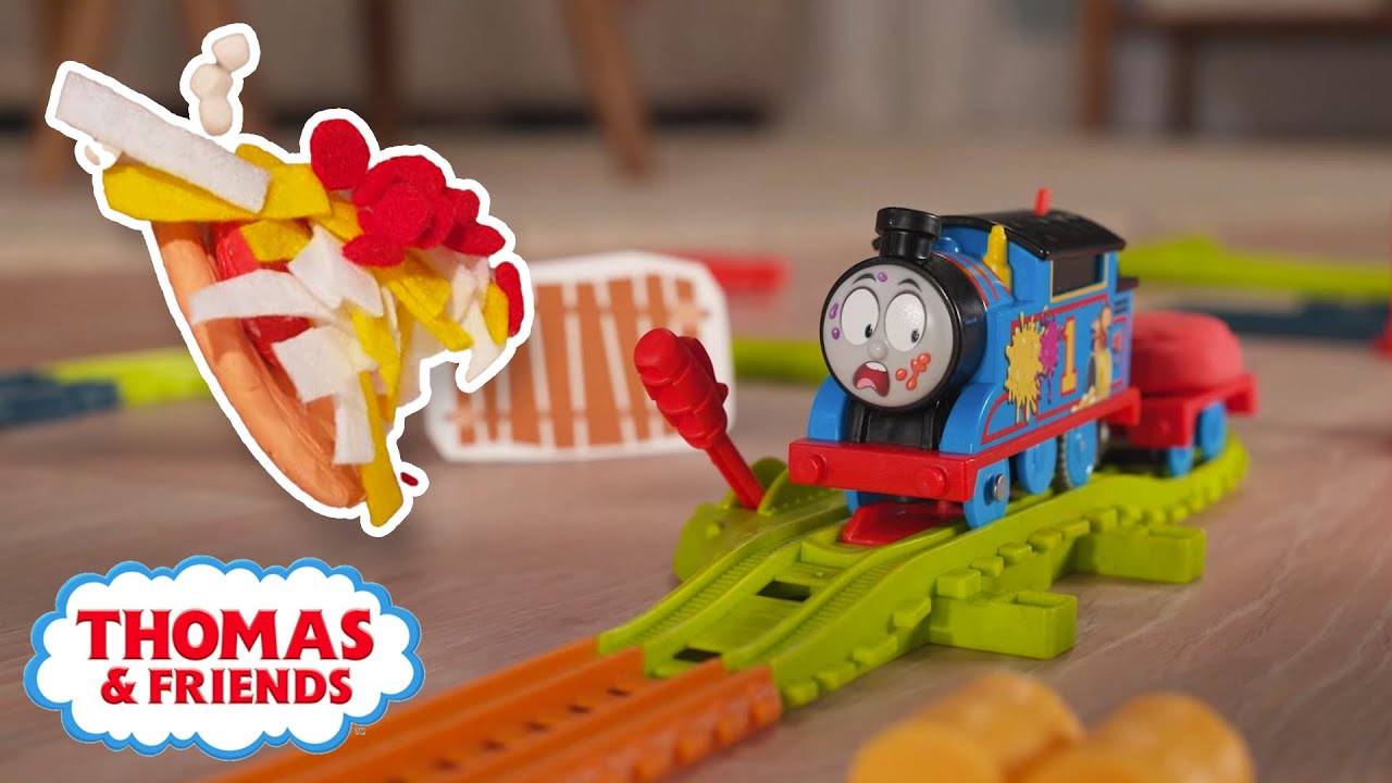Thomas and the FLYING PIzza! | Watch Out Thomas - YouTube