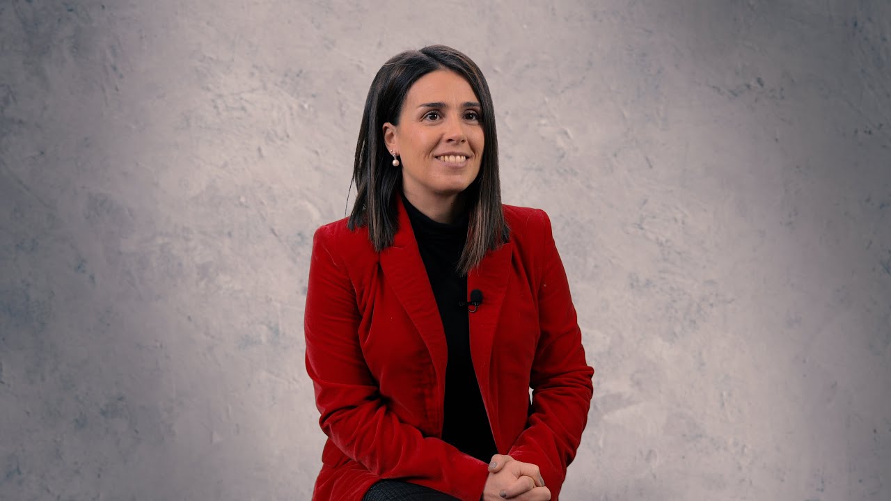 El confessionari de l'Altaveu: Laura Mas - YouTube