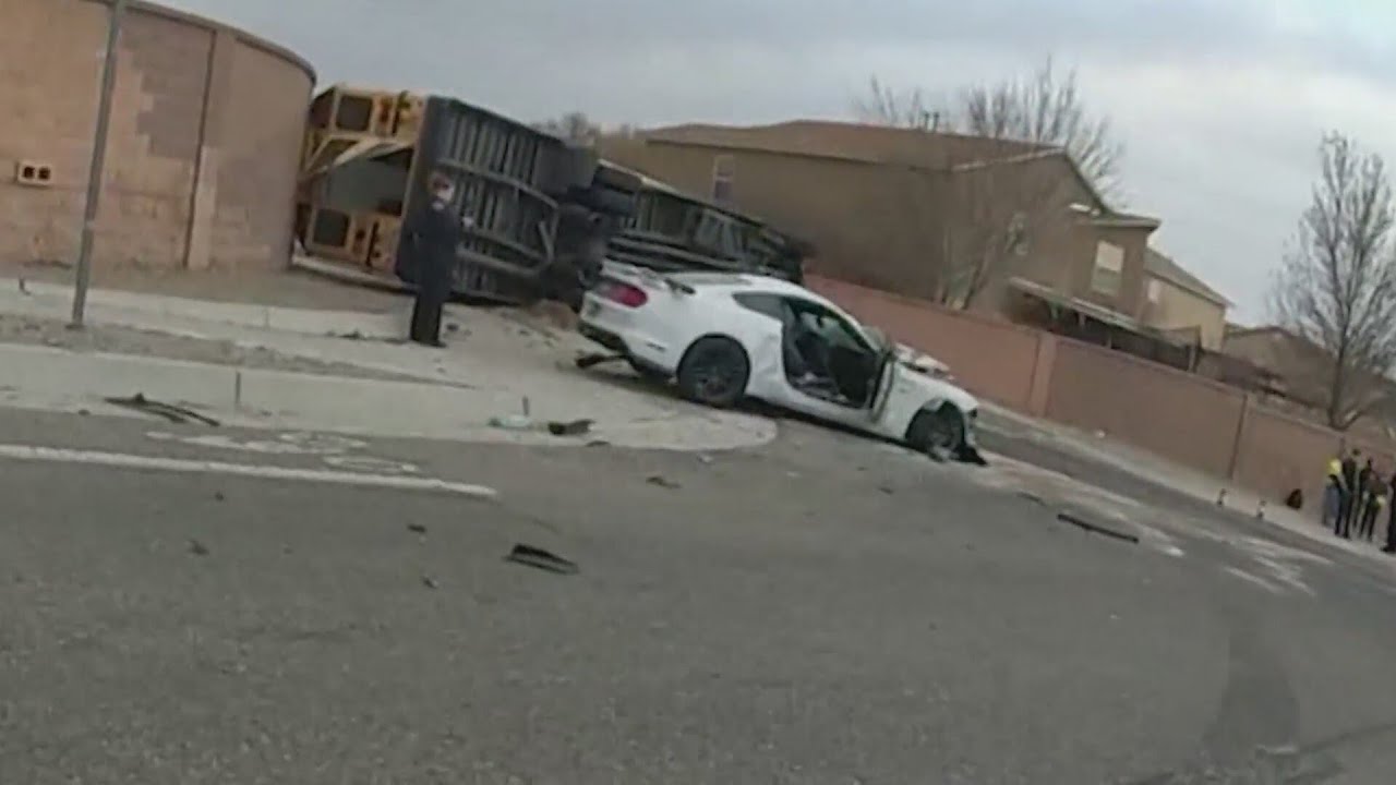 Man charged in Albuquerque school bus crash expected to go to trial on ...
