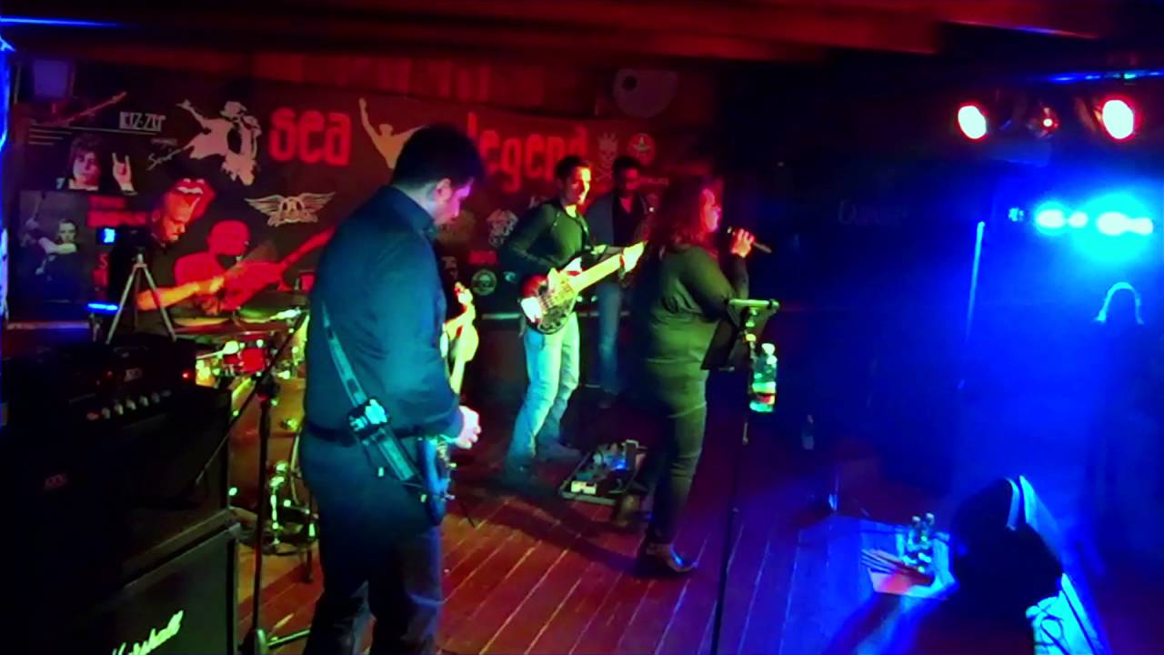 Daphne Band - Rome Wasn't Built in a Day ( Morcheeba ) - YouTube