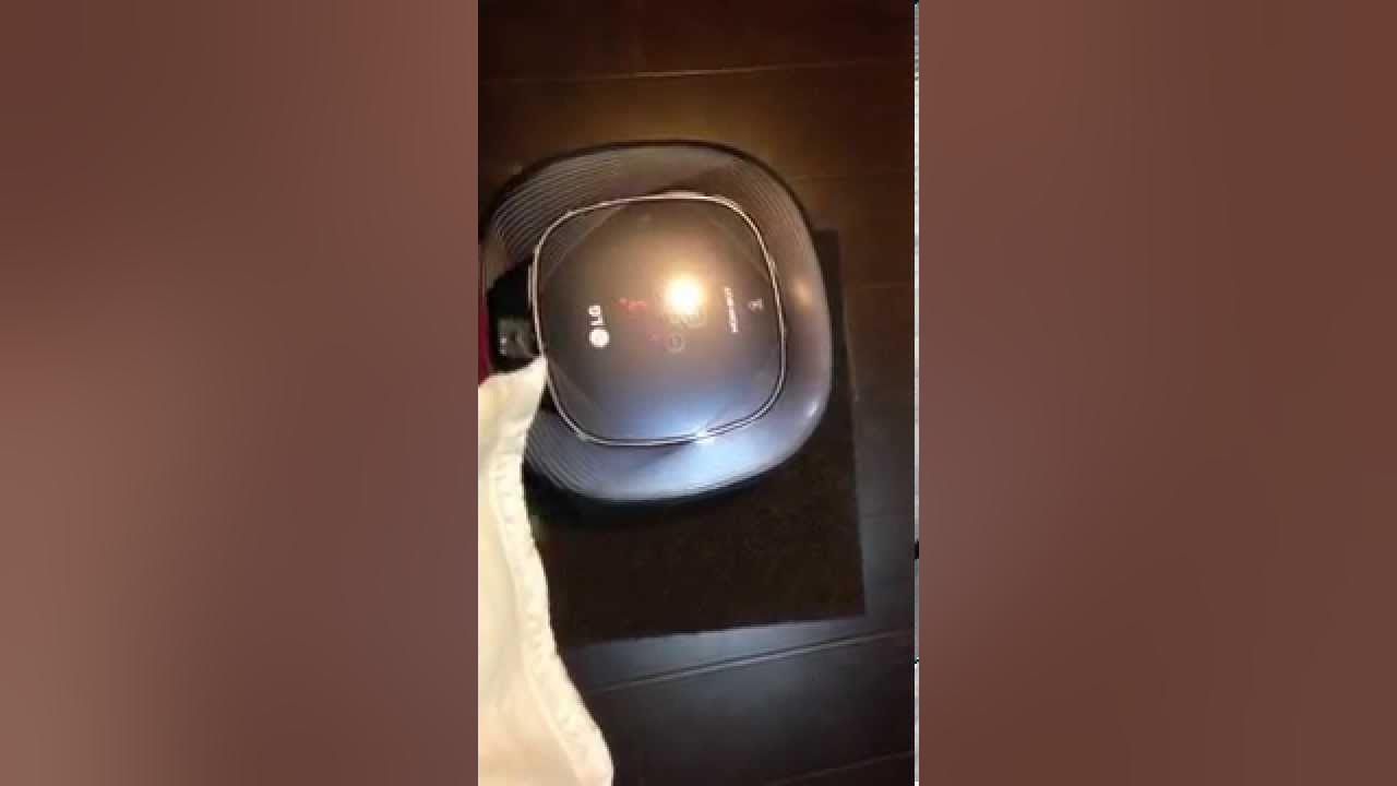 懶人代打清潔用具~LG雙眼精靈掃地機 (VR64703) - YouTube