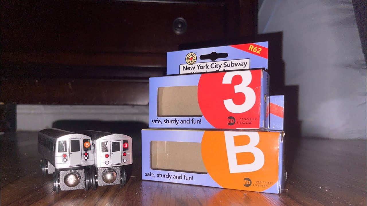 Muinpals: unboxing and the R68 (B) train and the R62 (3) train - YouTube