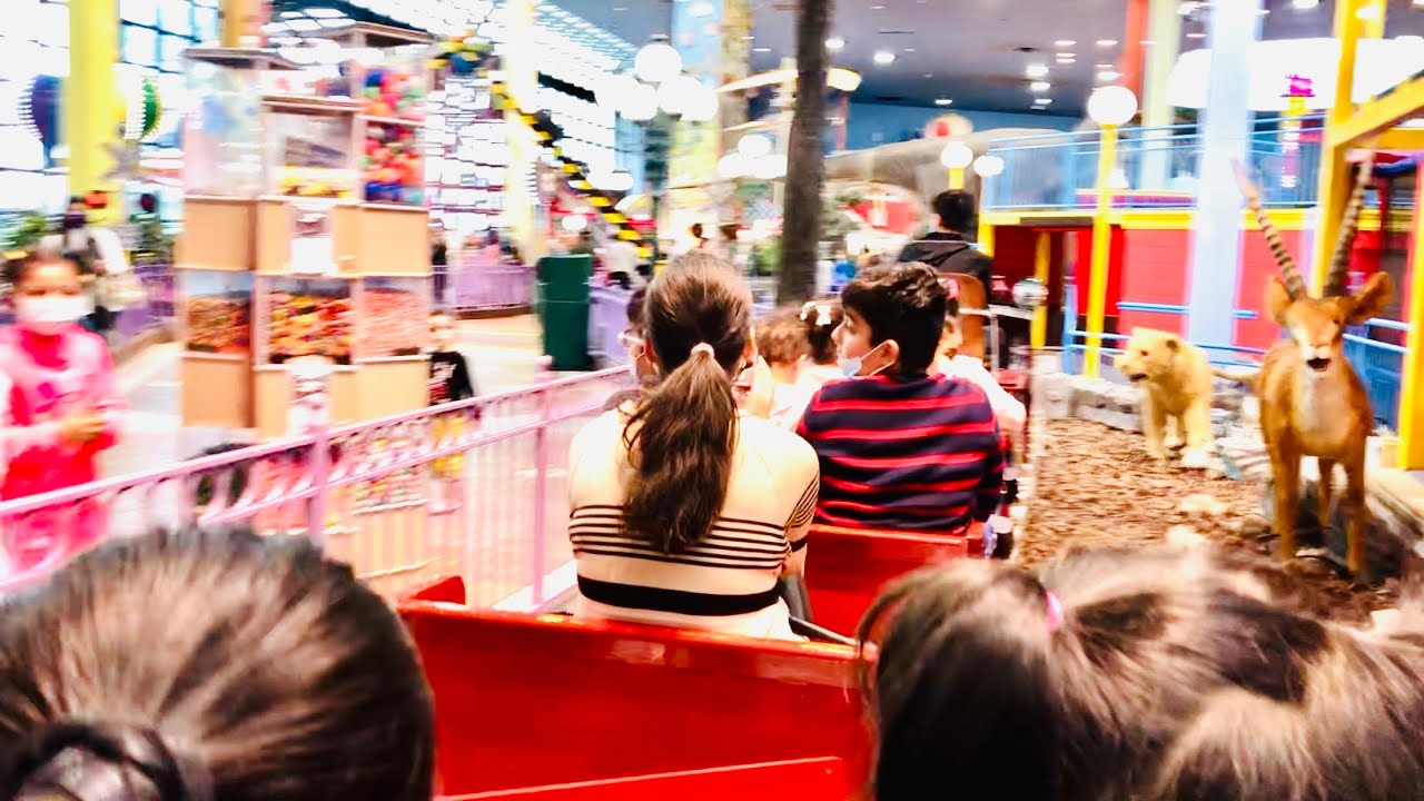 Fantasy Fair-Train Ride at Woodbine Mall - YouTube