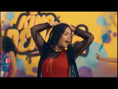 Begini tutorial twerking ala denada, keren atau miris