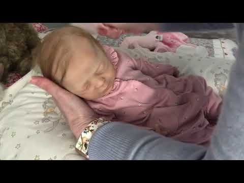 Changing my full bodied silicone baby Lucy into a pretty dusky pink ...