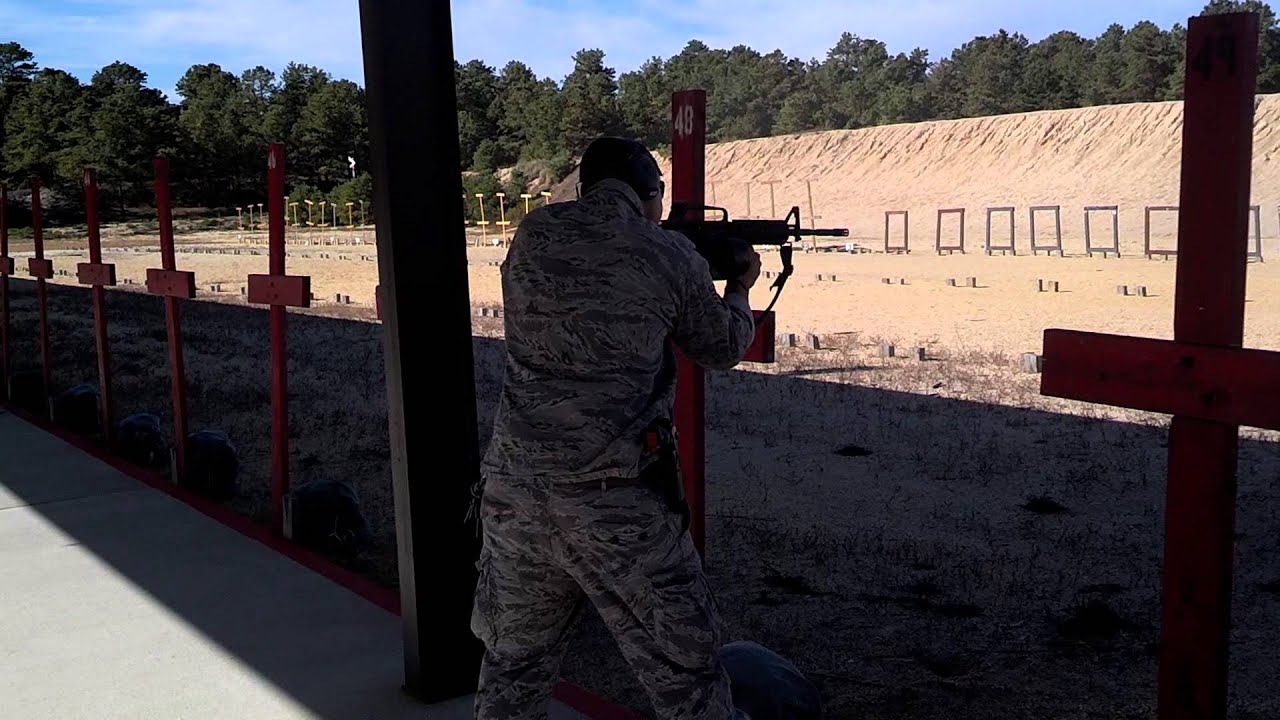 GUU-5P with drum 100rd mag - YouTube