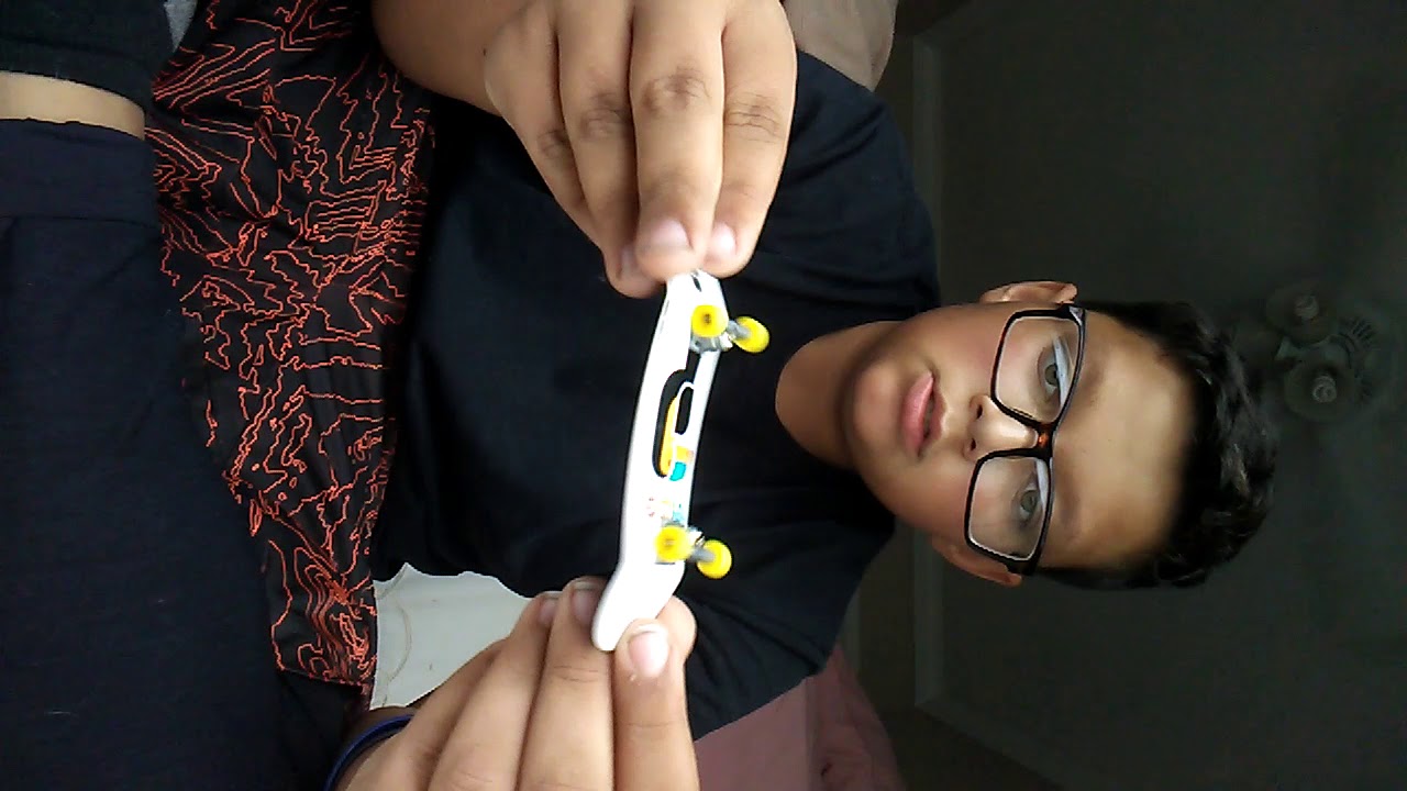 How To Do Fingerboard Tricks YouTube how-to-do-fingerboard-tricks-youtube