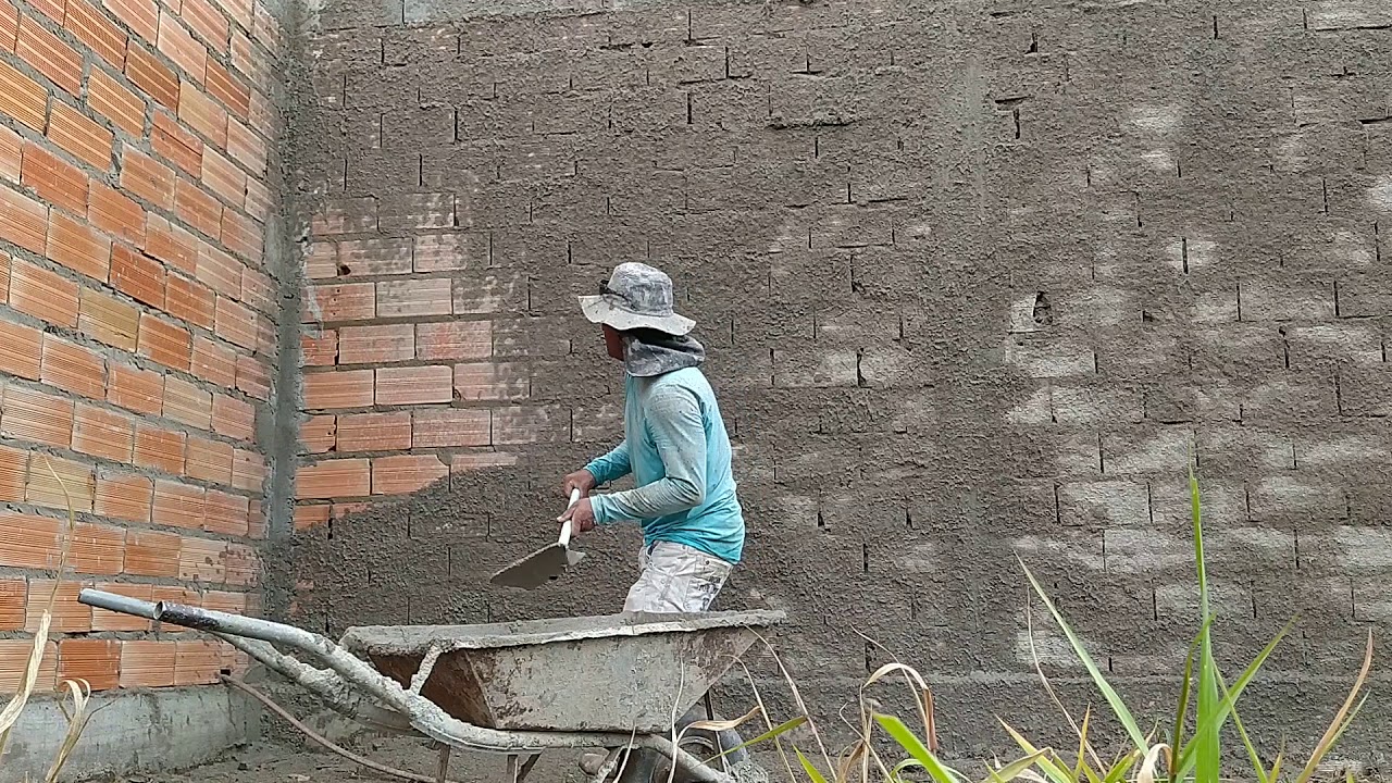 como chapiscar uma parede com a pá - YouTube