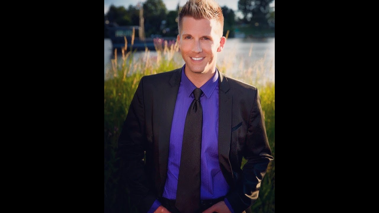 Jesse Reynolds - TV Host Demo - YouTube