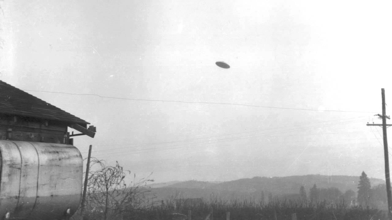 Creepy ALIEN Sounds Captured During Phone Call - YouTube