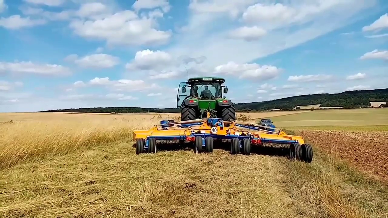 Tri-wing Bomford Turner - YouTube