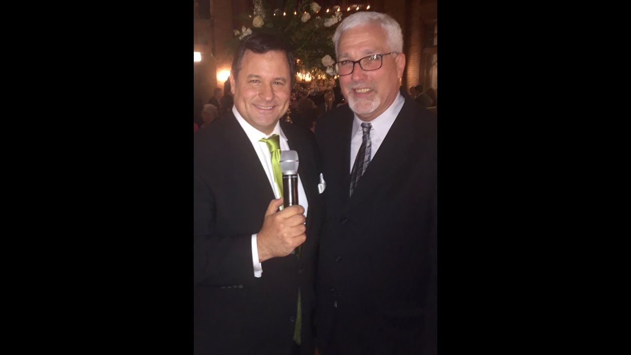 Bulls Legendary Announcer Ray Clay | Cafe Brauer - YouTube