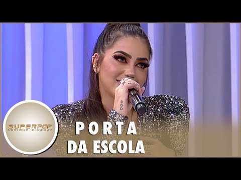 MC Mirella diz que pensou em desistir por causa das polêmicas: \