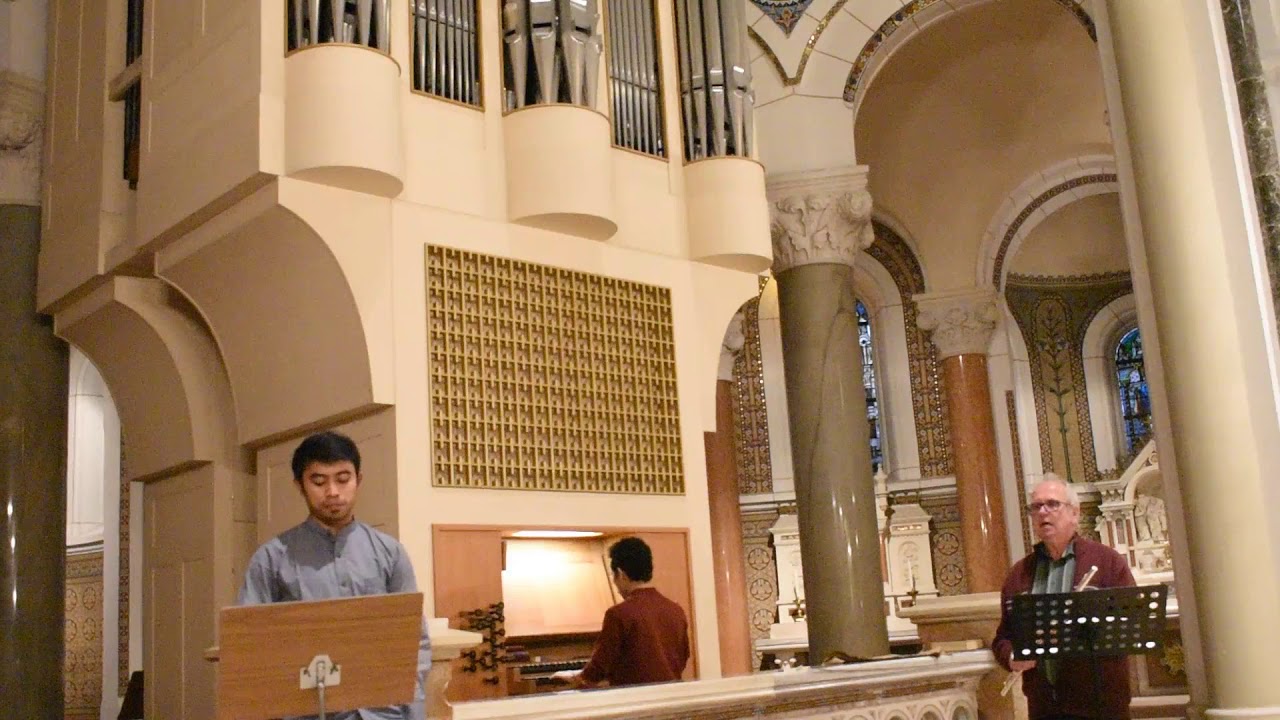 merdu suara flute. mengasih maria versi bahasa indonesia + jerman - YouTube