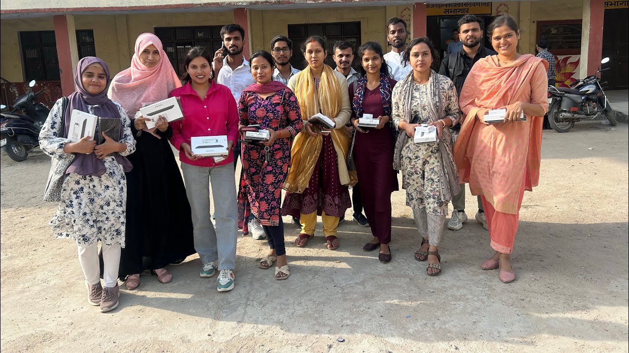 K.s. Saket pg college Ayodhya || meet with friends || college vlog # ...