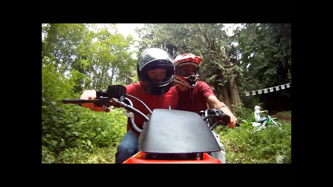 Tandem Quad Riding at Bad Monkey Raceway - YouTube