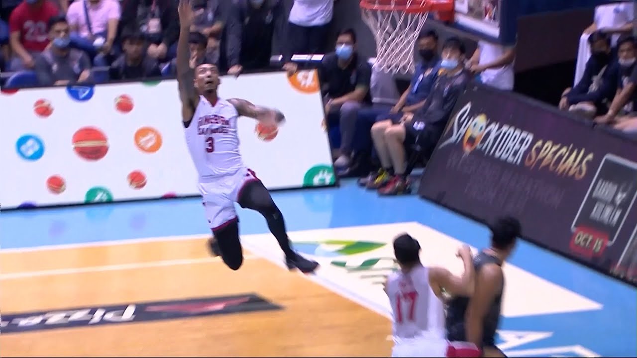 Malonzo finishes acrobatic alley-oop! | Honda S47 PBA Commissioner's Cup 2022 - YouTube