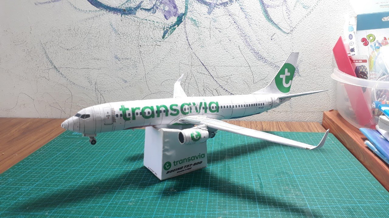 Boeing 737-800 Transavia New livery - YouTube
