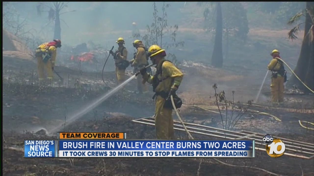 Crews quickly stop spread of Valley Center fire - YouTube