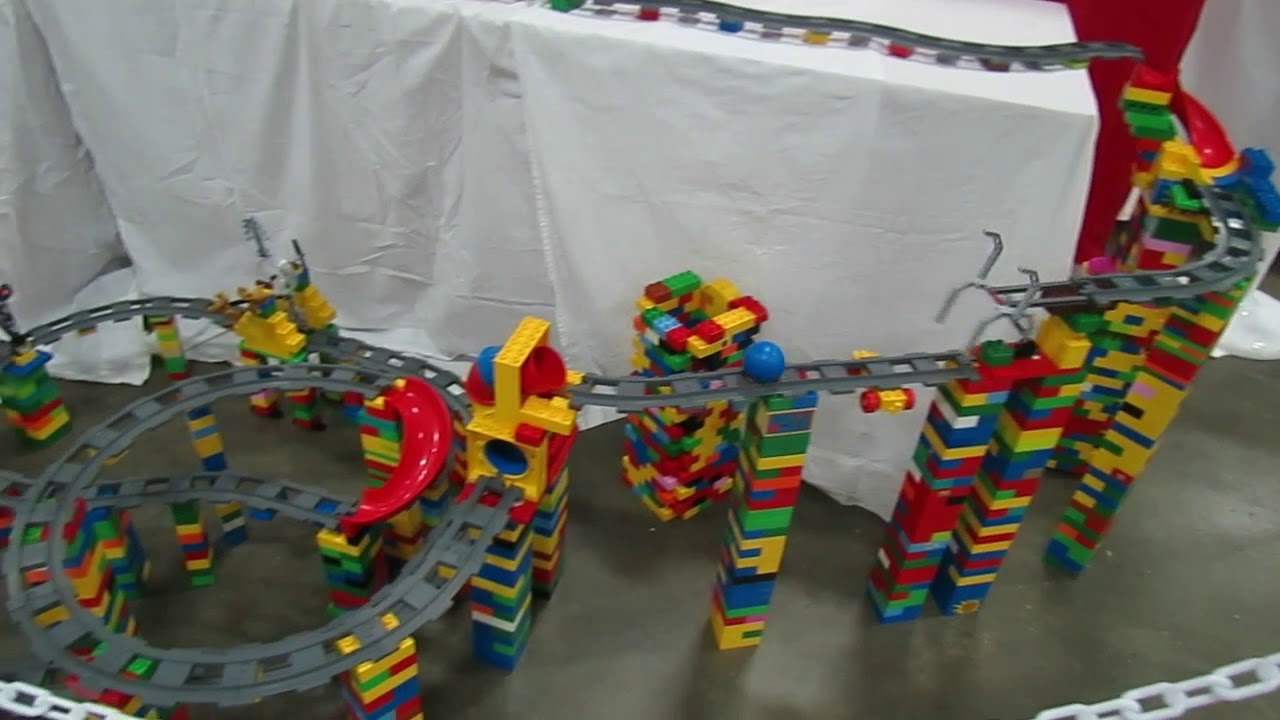 DUPLO Ball Run at BrickFair New England 2016 - YouTube
