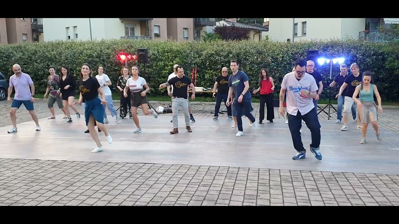 The shim sham show! By outatime Swing dance school #swing #lindyhop # ...