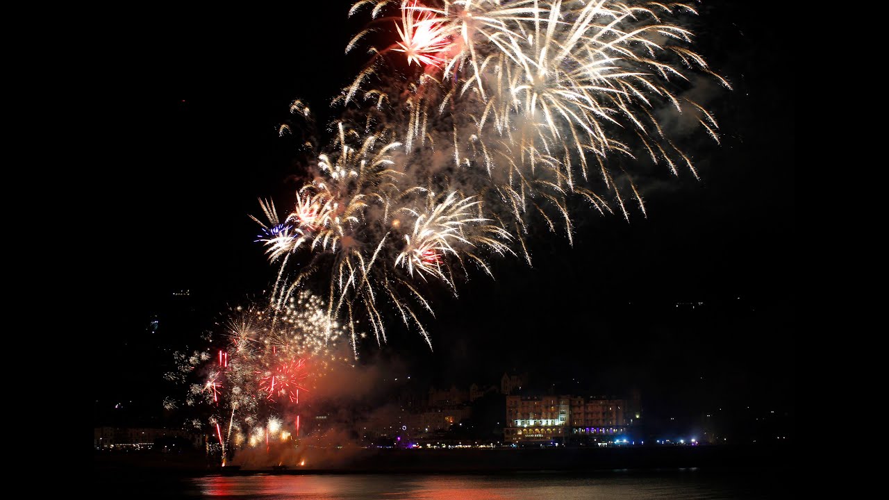 Llandudno Fireworks Display 2023 - YouTube