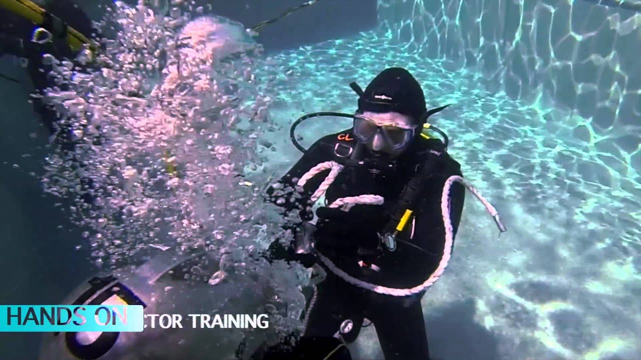Commercial Dive Academy Students Completing Under Water Exercises in ...
