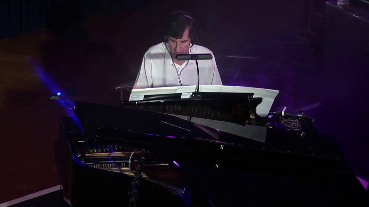 Peter Solomon, piano tonhalleLATE classic meets techno - YouTube