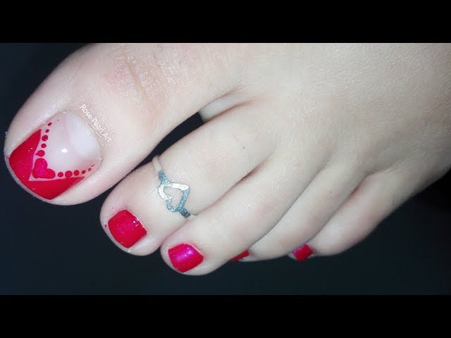 Chevron Toe Nail Design