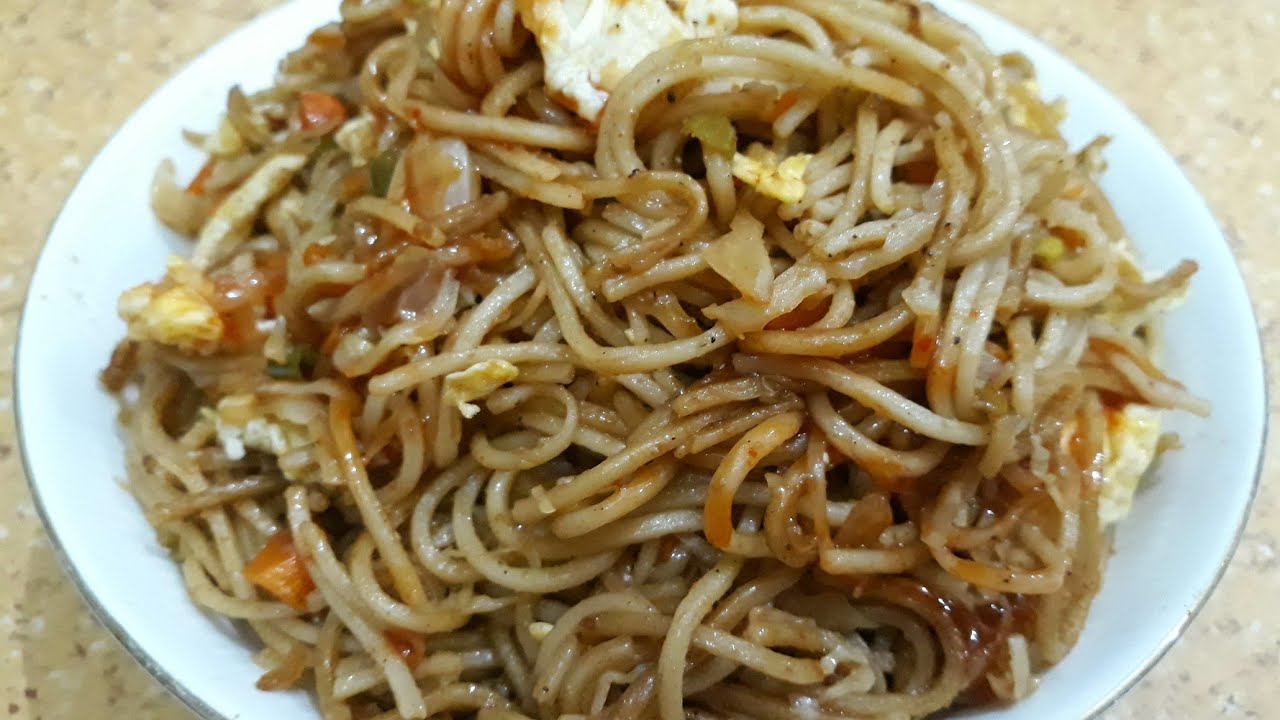 Egg noodles || fast food style Chinese noodles ||easy recepie 🍝🍝 - YouTube