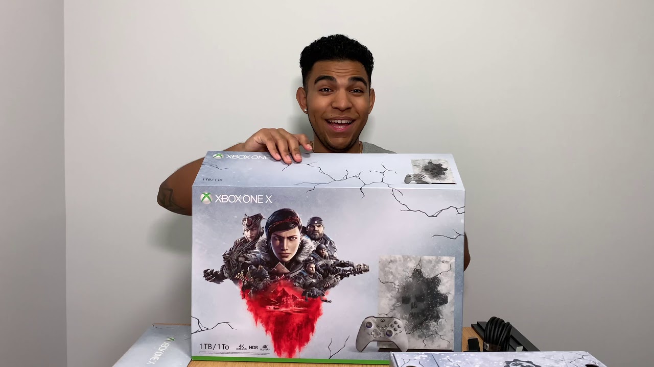 Gears 5 Xbox One X Console Unboxing & Comparison - YouTube