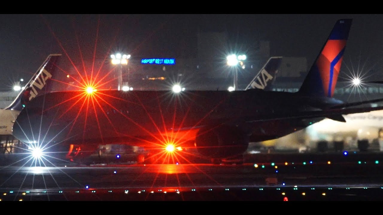 ( Night View) デルタ最新鋭旅客機 (Delta Air Lines) Airbus A350-941XWB N503DN ...