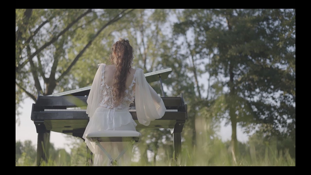 Fiamma Velo - Il Cigno, La Determinazione (432hz music) - YouTube