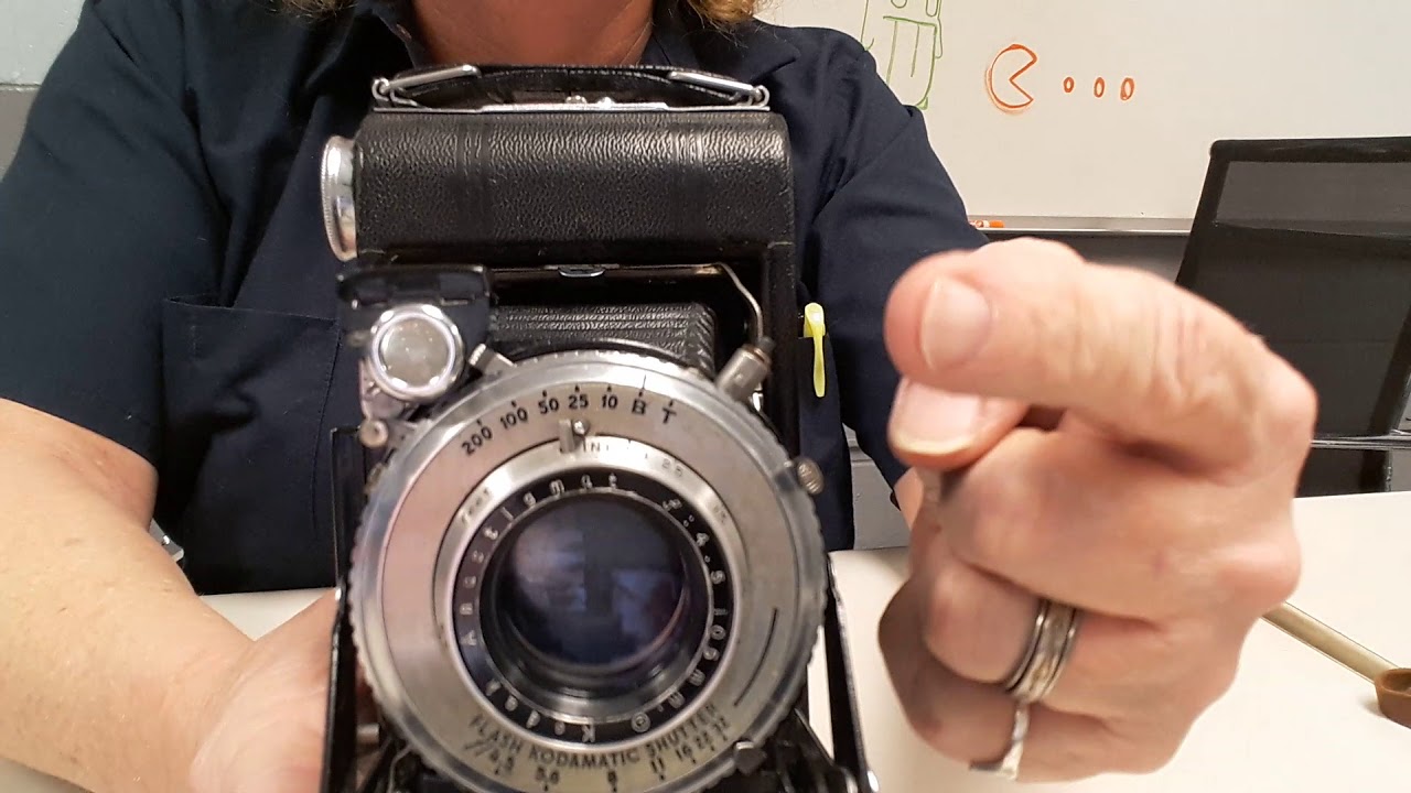 Kodak Vigilant 620 folding camera. - YouTube