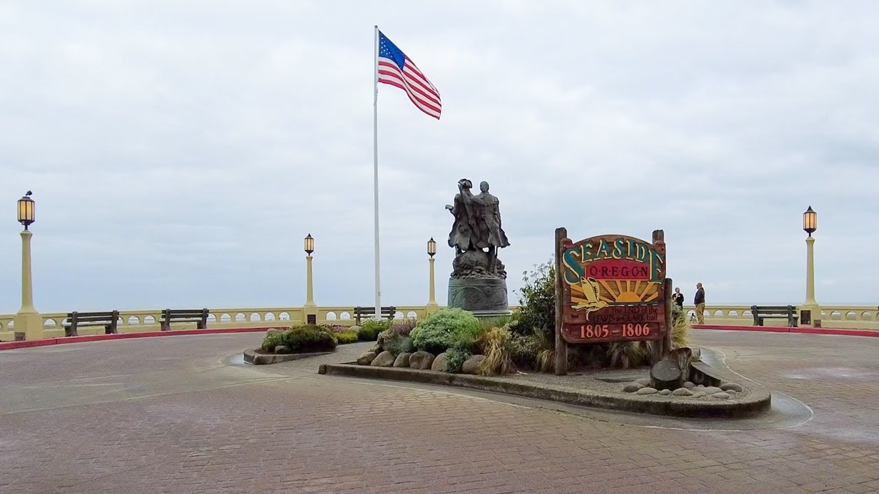 Exploring Downtown Seaside, Oregon - YouTube