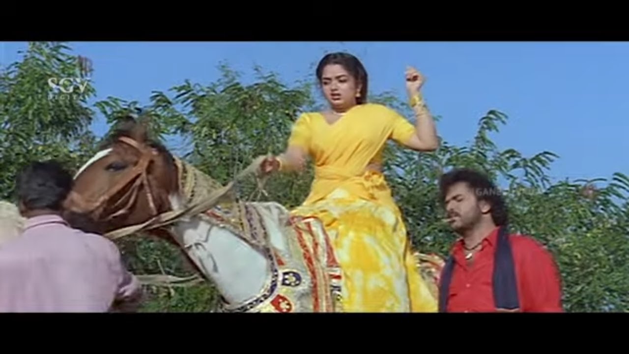 Ravichandran Hits Horse Owner for Making Soundarya Fall Down | Sipayi ...