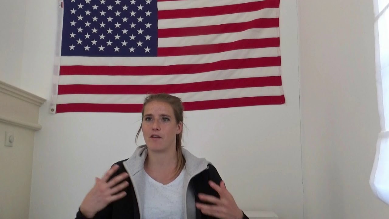 Interview Field Hockey College USA OverBoarder - Aline Fobe - YouTube
