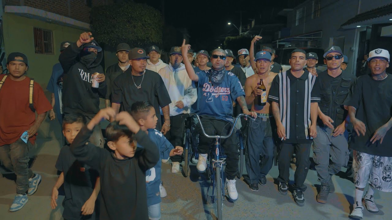 Bolado 821 - Chalecos al aire (Video oficial) Ft. @MexicanosOficial ...