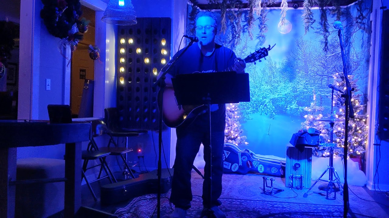 Maxwell's Silver Hammer acoustic guitar cover live (Beatles) - YouTube