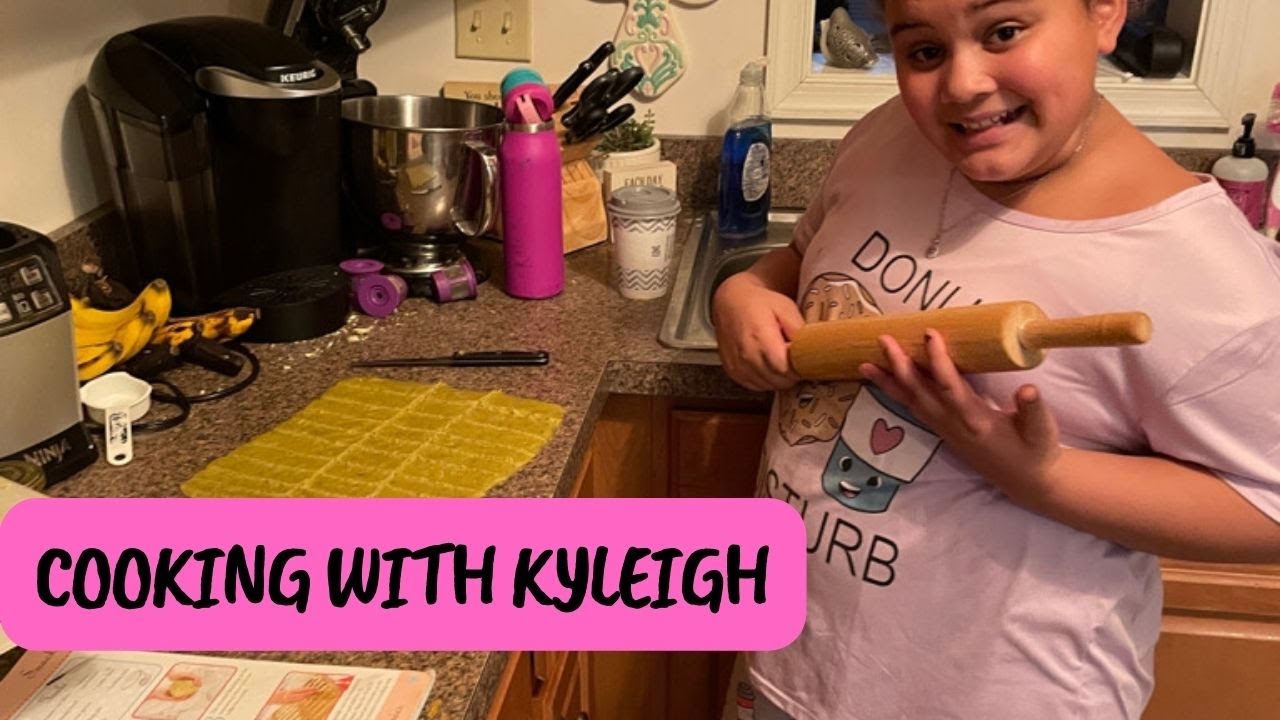 Cooking with Kyleigh! - YouTube