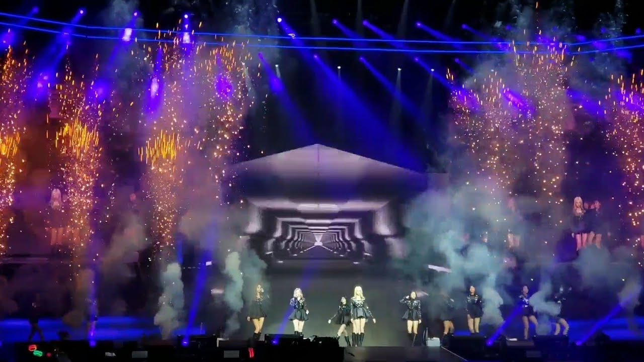 190717 Touchdown @ Twice Twicelights World Tour in LA Live Concert ...