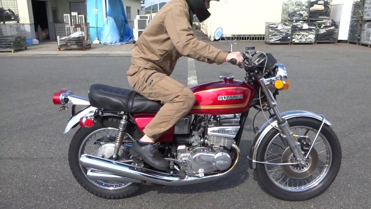 GT380 始動 走行 - YouTube