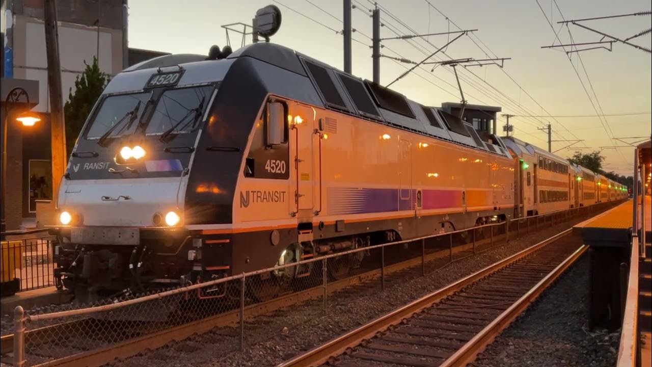 NJ Transit ALP-45DP # 4520 NJCL Train 3373 Red Bank NJ - YouTube