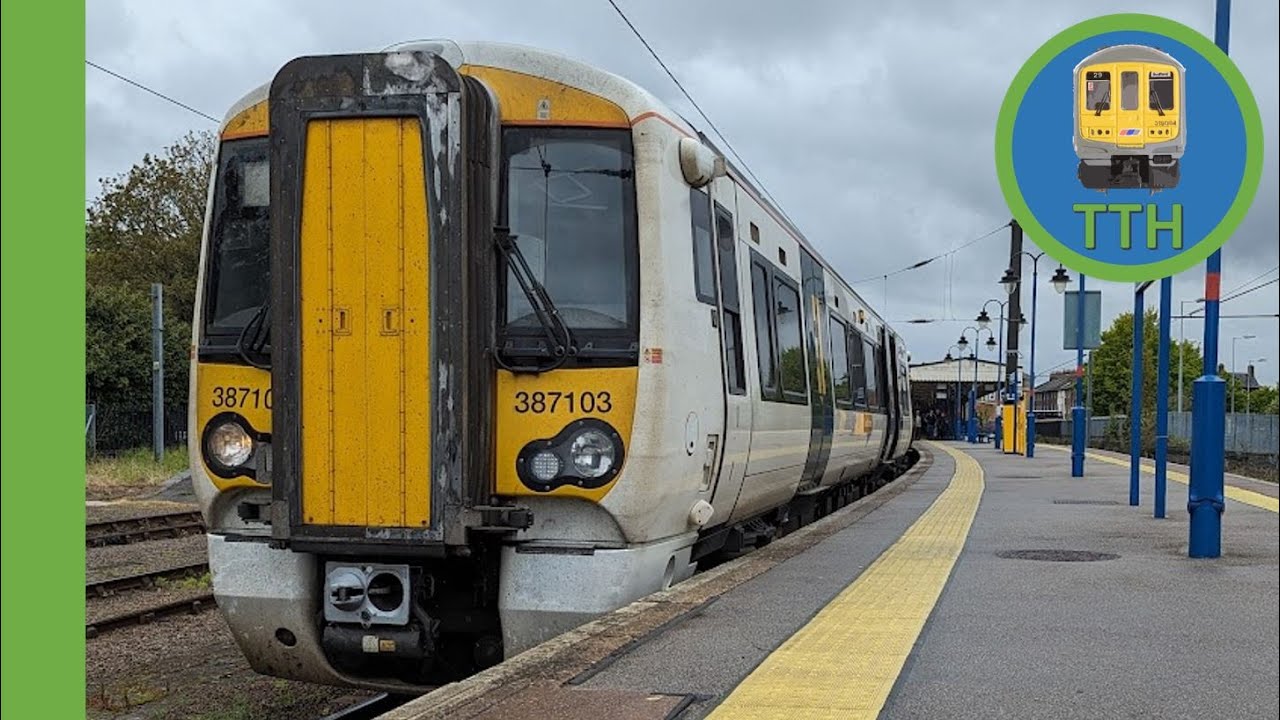 Class 387 at King's Lynn - YouTube