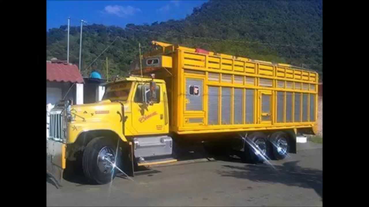 EL TROQUERO-los huracanes del norte - YouTube