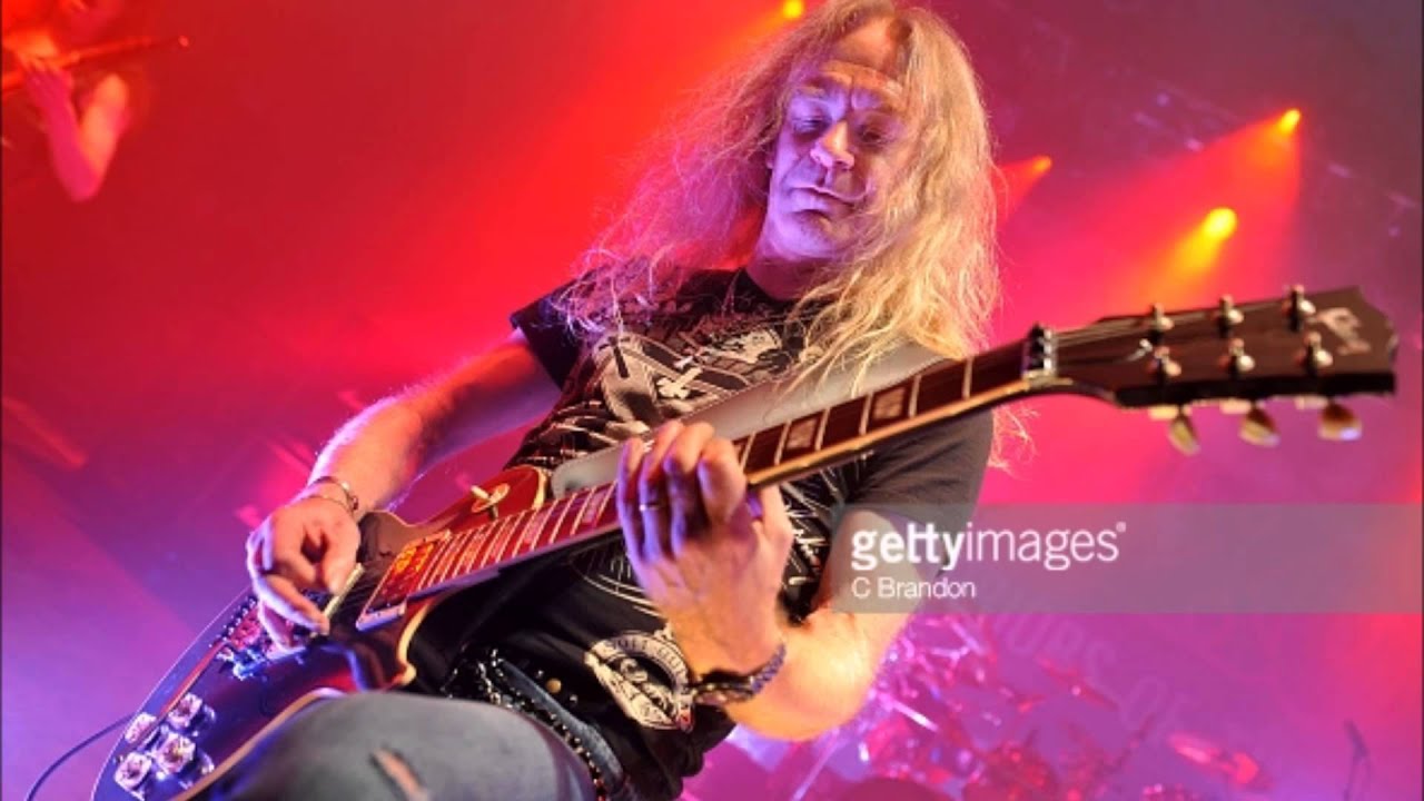 Nigel Glockler & Doug Scarratt -Funky Shogun - YouTube