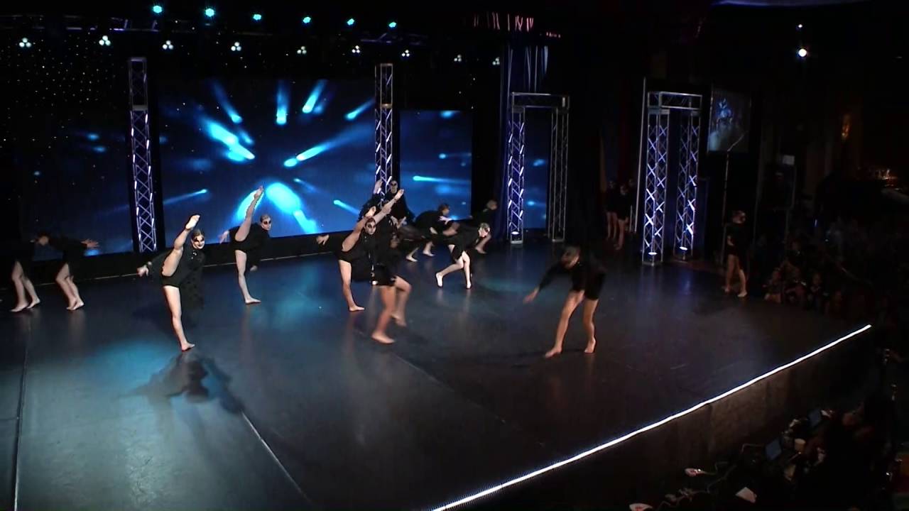 Showstopper 2016 - Birds (Dance Studio 84) - YouTube