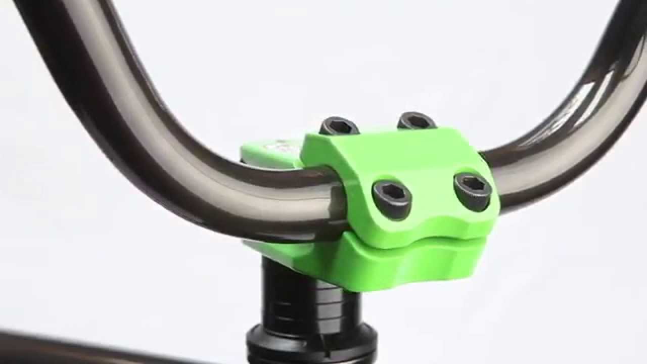 Standard Byke Co 125R Studio Build - YouTube