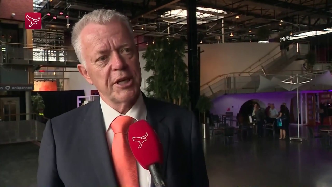 Leen Verbeek blikt terug op het bezoek - YouTube